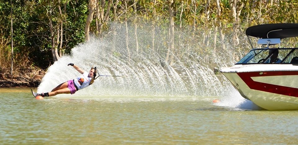 Water Ski and Wakeboard ACT – Water skiing and wakeboarding Canberra